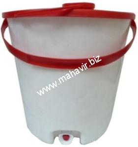 20 Litres Buckets with tap – Relief Supplies